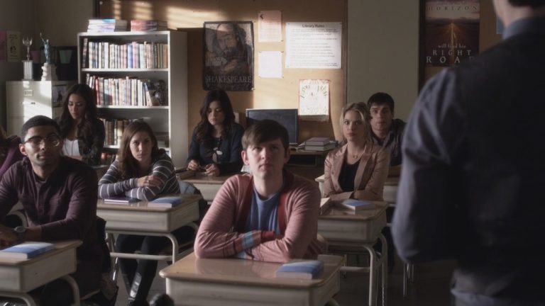 Pretty Little Liars A DAngerous GAme Satin Screencaps | Satiny