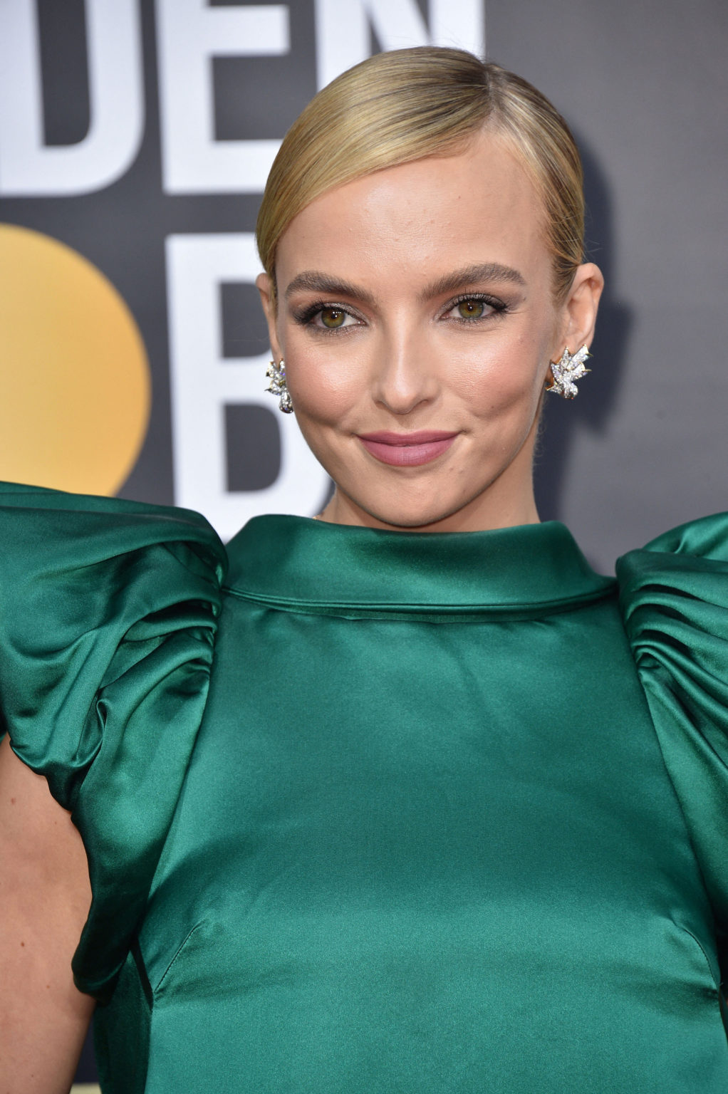 Jodie Comer 77th Golden Globe Awards Satin - Satiny Jodie Comer 77th Golden Globe Awards Satin - Satiny