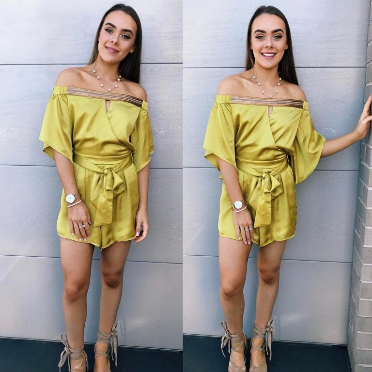 Mescia Twins Instagram 1 - Satiny.org