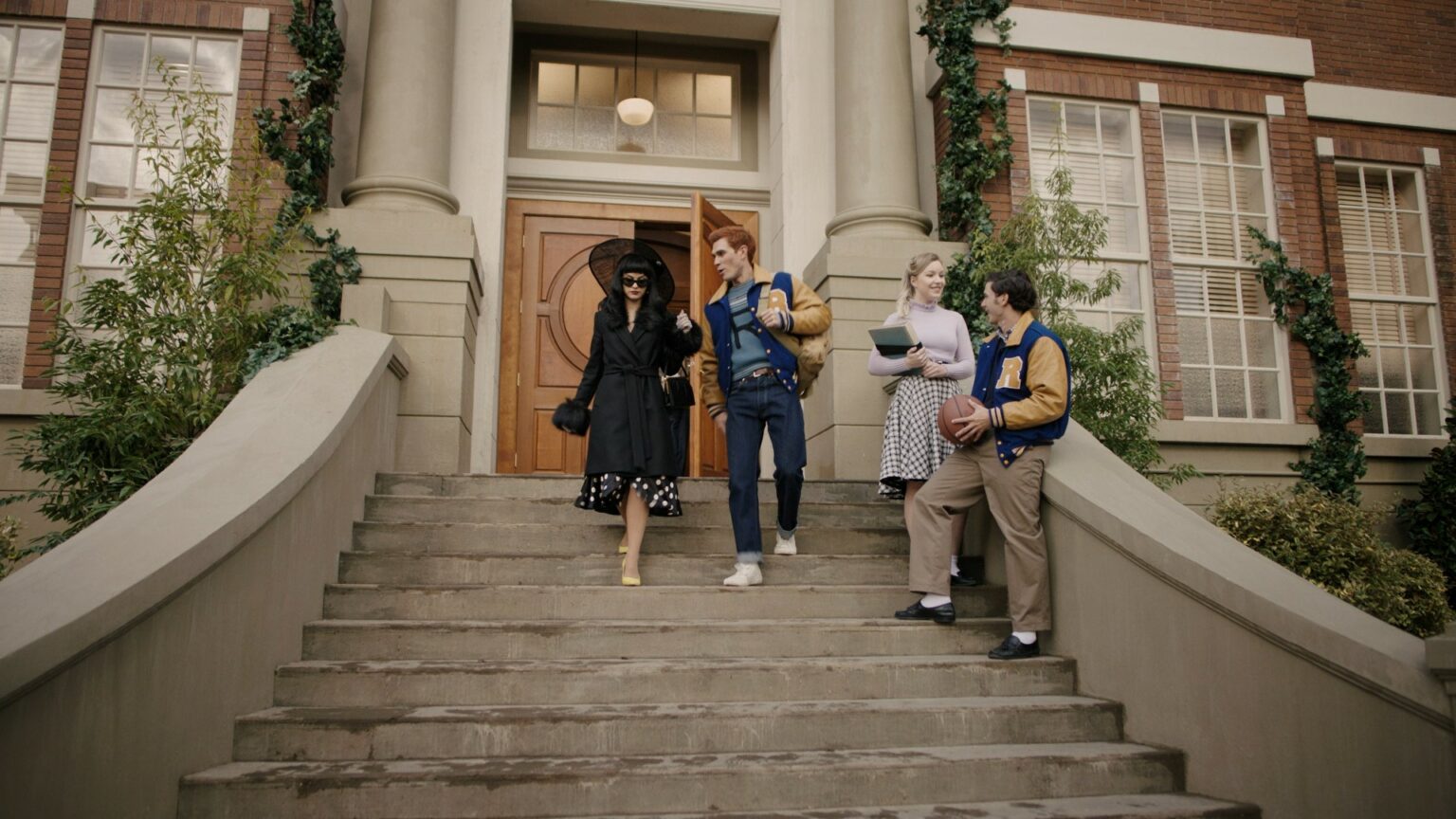 Riverdale Don't Worry Darling Screencaps - Satiny