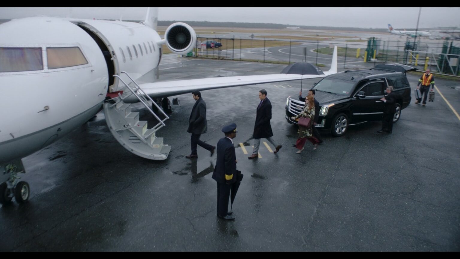 Inventing Anna A Wolf In Chic Clothing Screencaps - Satiny